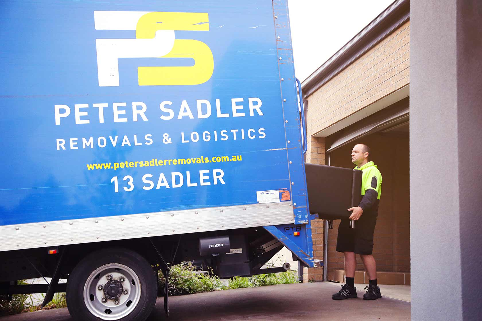 Transport services | 3PL | Contract Transport - Peter Sadler